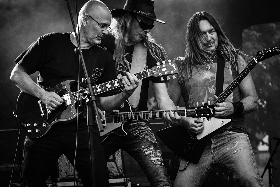 Rock Fashion Evolution: Iconic Styles, Subcultures & Timeless Trends ...